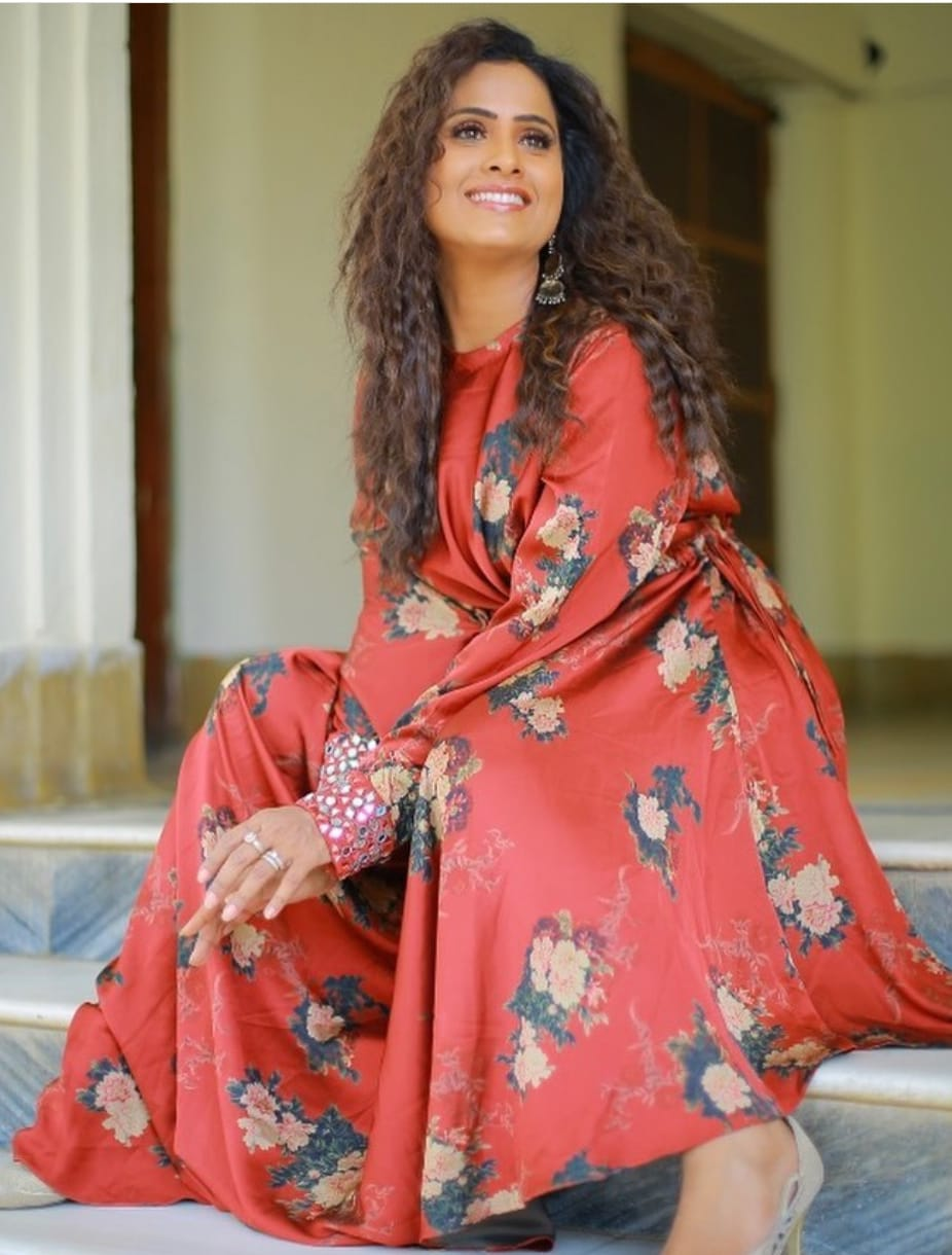 Anchor Prashanthi : గృహలక్ష్మీ 'లాస్య' ఇంత అందంగా ఉందేంటి..